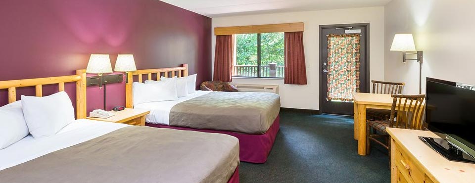 AmericInn Lodge Wisconsin Dells Rooms & Suites